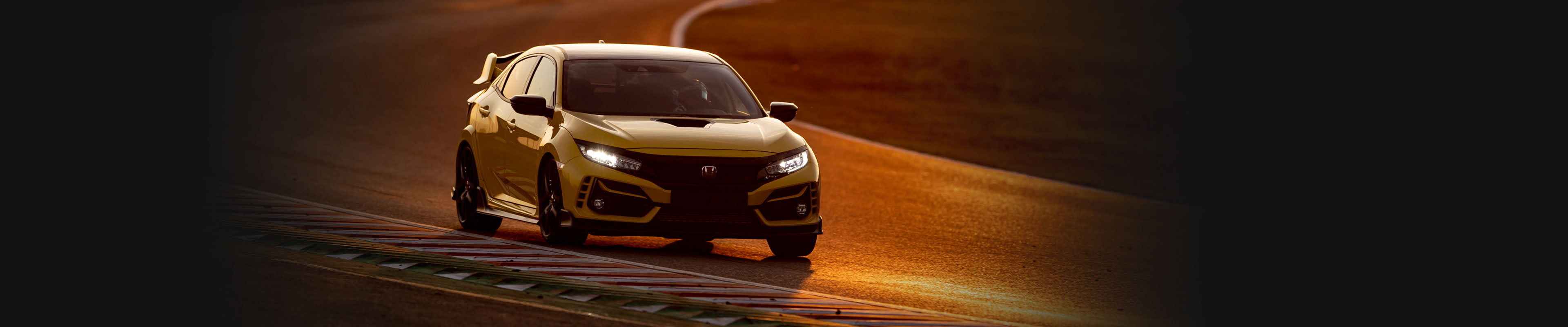 2021 Civic Type R: Racing-Inspired Hot Hatch | Honda